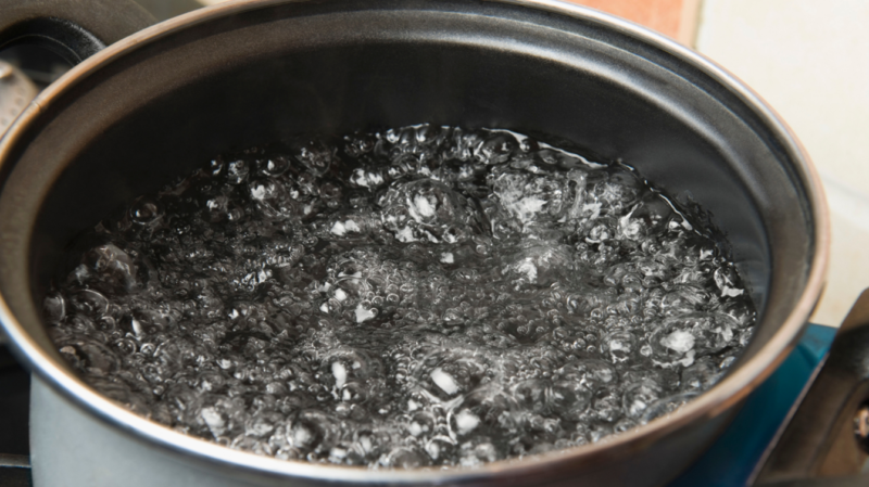 How Extreme Temperatures Can Affect Plastic | LeVic Plastics | Custom ...