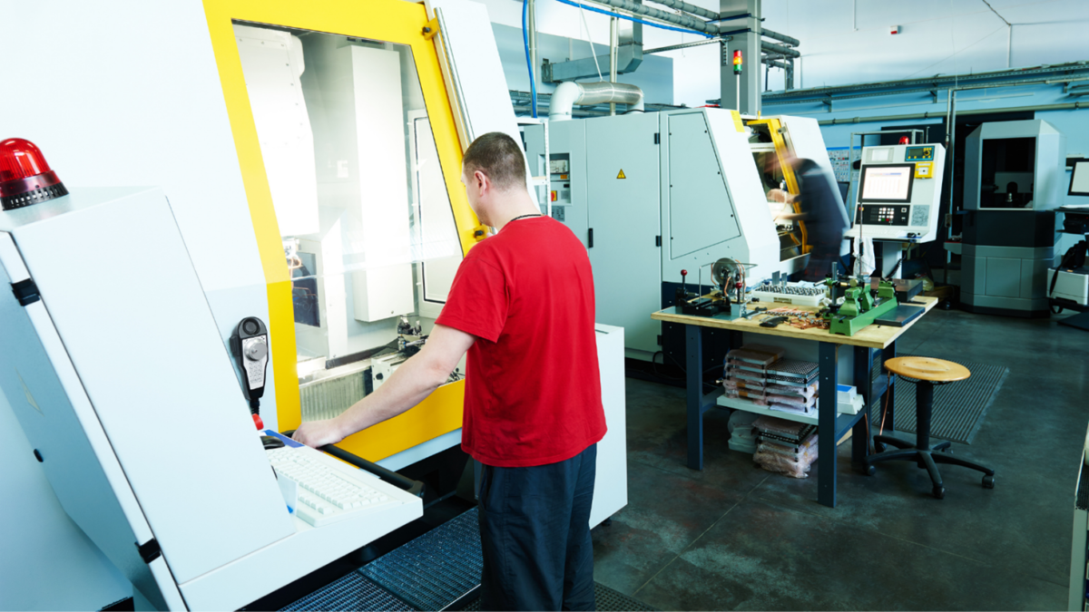 The Role of a CNC Operator | LeVic Plastics | CNC Machining in Kansas City