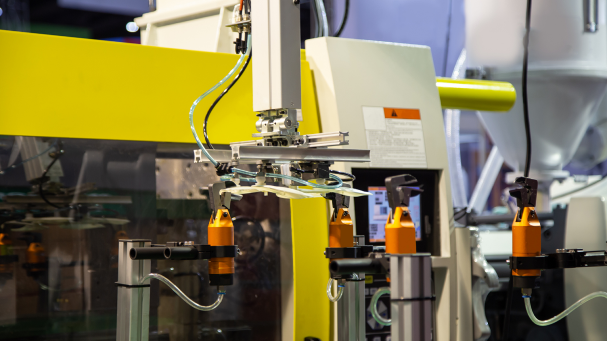 Taking These 7 Necessary Steps to Become an Expert on Plastic Mold ...